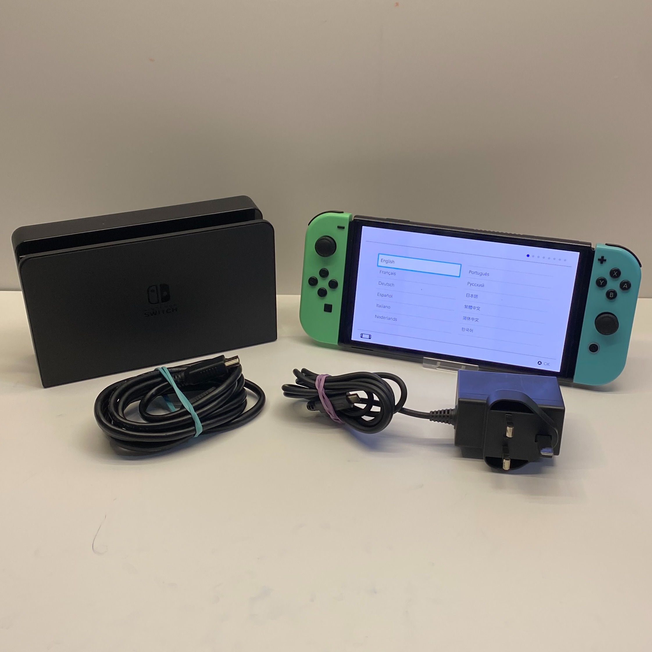 Pre-owned Nintendo Switch OLED Console 64GB - Own4Less